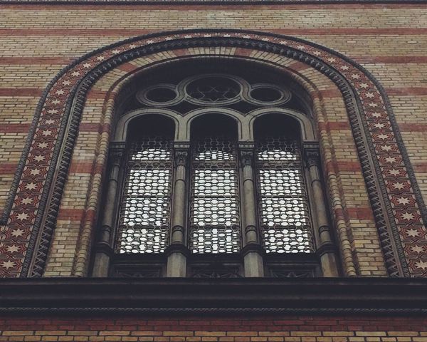 Ornate window | ID: 44462419