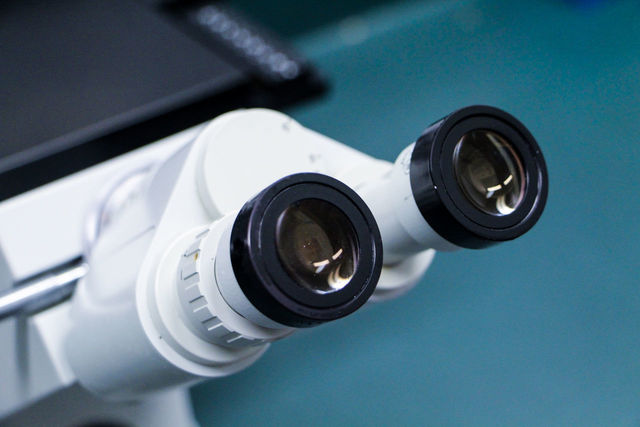 Detail shot of microscope | ID: 85981958