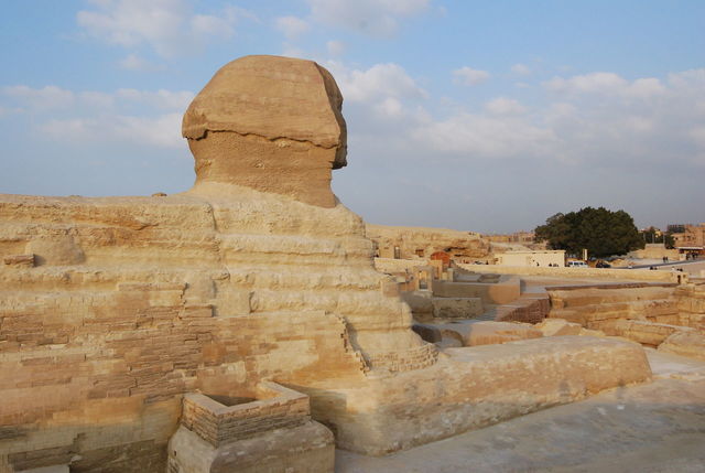 View of statue | ID: 102674115