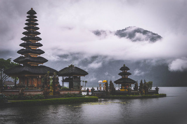 Pura ulu danau temple by lake against cloudy | ID: 82744938