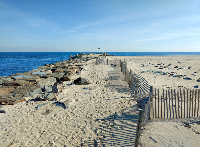 Scenic view of groyne against sky | ID: 100416405
