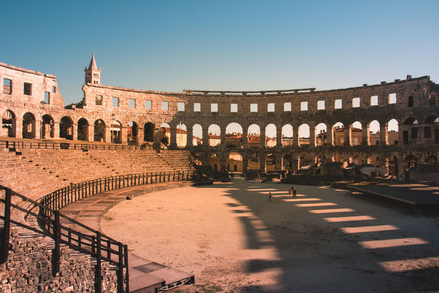 Roman Amphitheatre pictures | Curated Photography on EyeEm