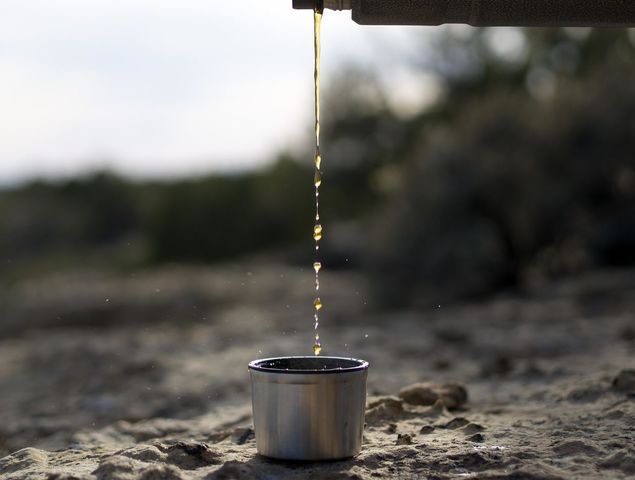 Close-up of water drop on rocks | ID: 147835204