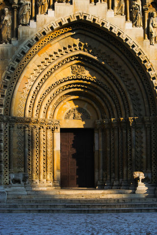 View of a temple | ID: 153703147