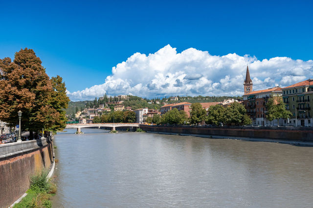 Verona - river adige | ID: 196740108