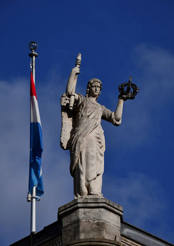 Low angle view of statue | ID: 197618221